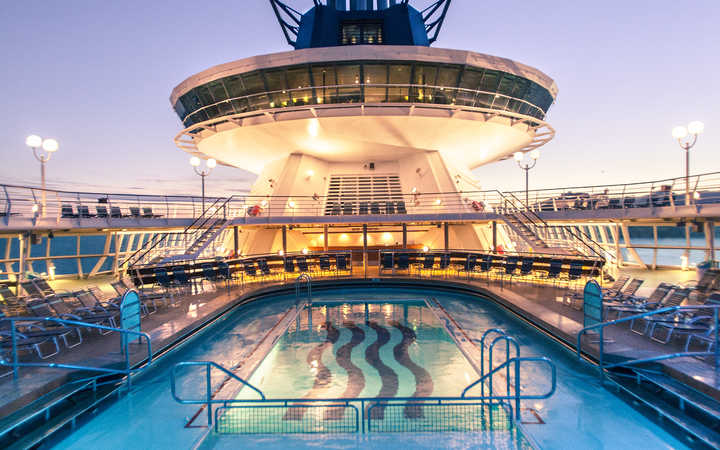 Sovereign: fotos, video y cruceros en el barco Sovereign